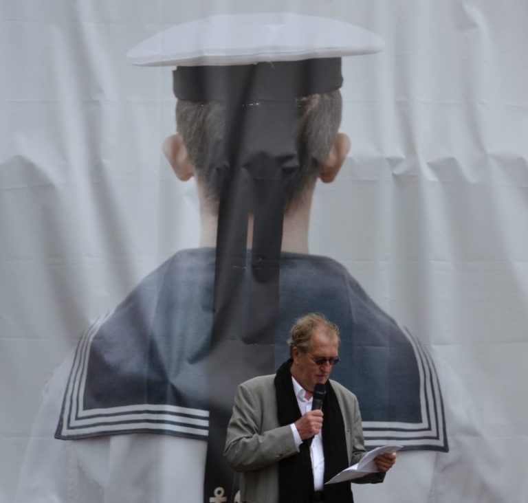 Tzum | Nieuws: Tekening van Gerrit Komrij te koop - Tzum