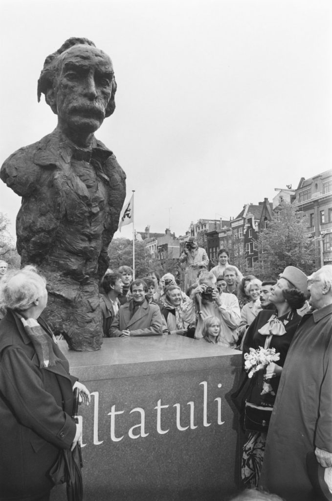 Tzum | Polemiek: Paul van der Plank noemt Van Oorschot-biografie ...