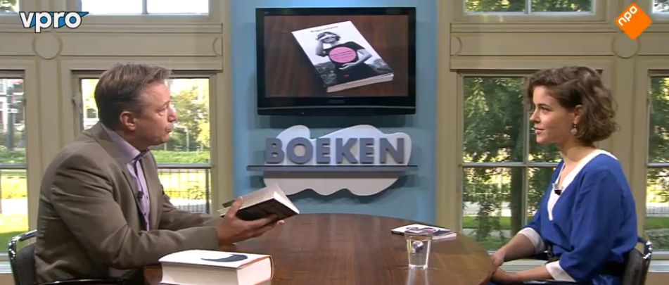 Tzum | Filmpje: Bregje Hofstede en Frank Witzel bij VPRO Boeken - Tzum Tzum | Filmpje: Bregje Hofstede en Frank Witzel bij VPRO Boeken - Tzum