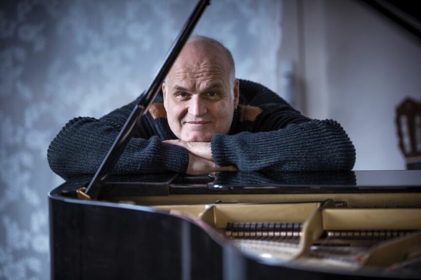 Tzum | Interview: Stijn van der Loo over De wilde binnenvaart, kanker ...